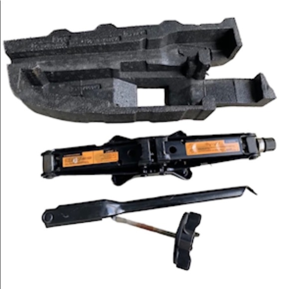 NISSAN ALTIMA | Other | 72 Nissan Altima Jack With Lug Wrench Tools ...